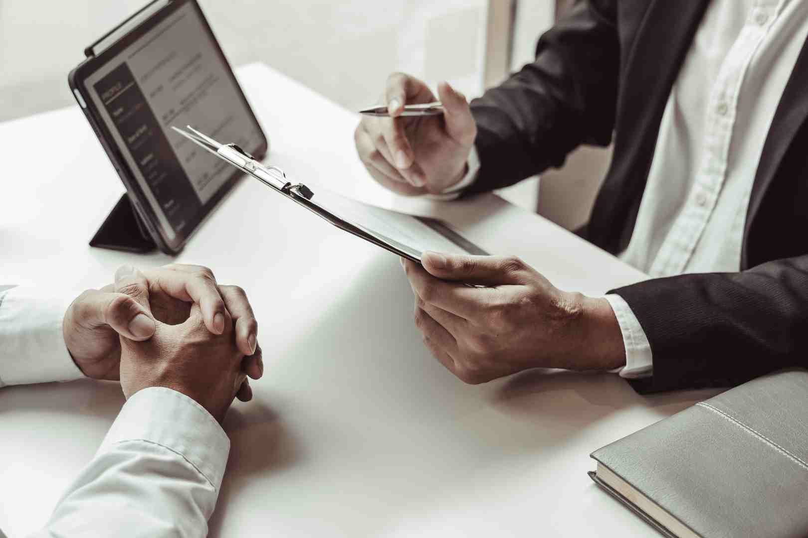 ¿Qué diferencias hay entre trabajador autorizado y cualificado?