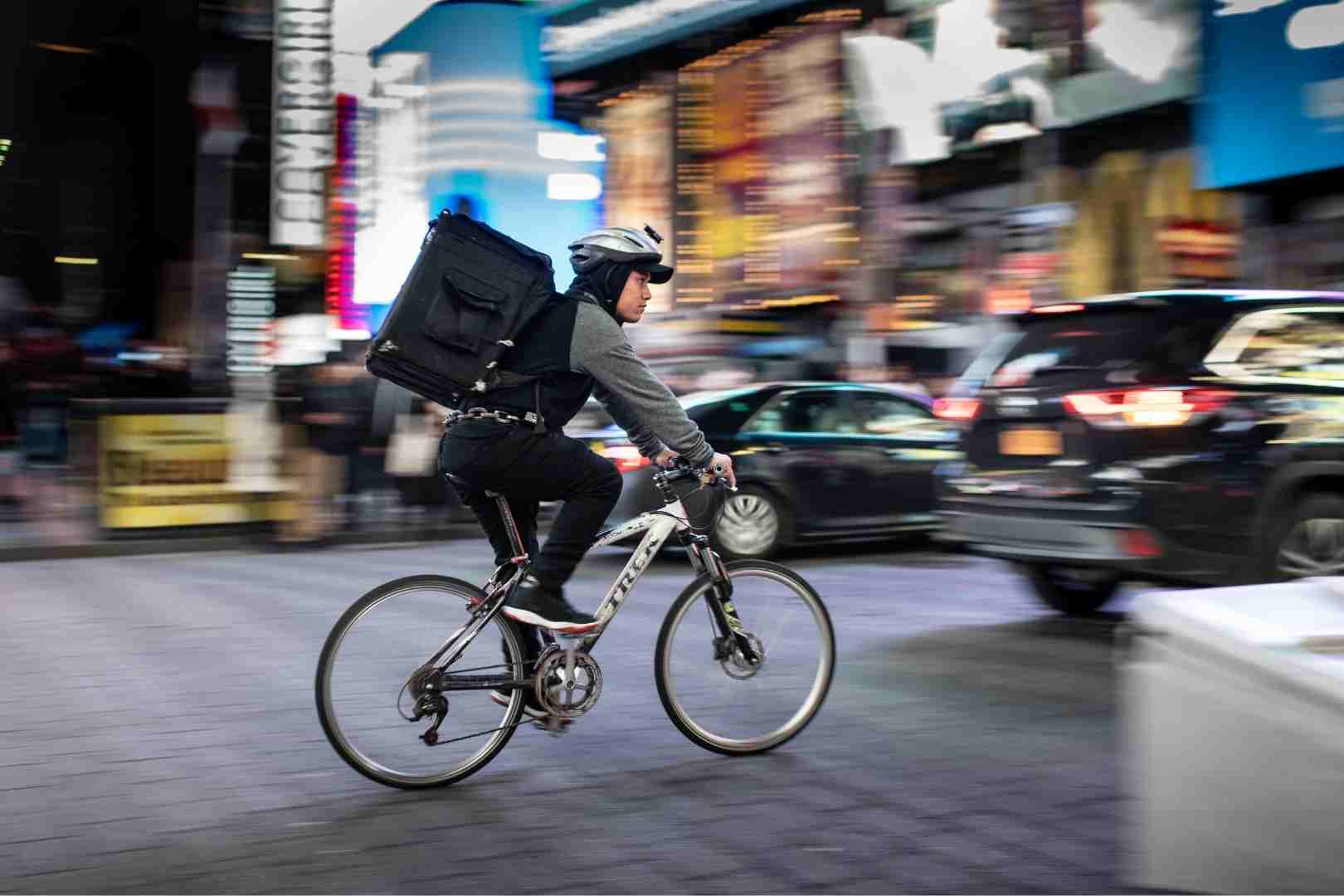 En qué consiste la Ley Rider: beneficios para los repartidores